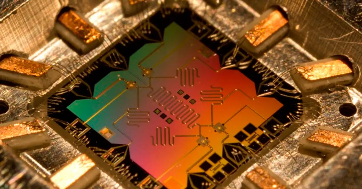 TSMC začne vyrábět čipy na 5nm, ale AMD je stále na 7nm