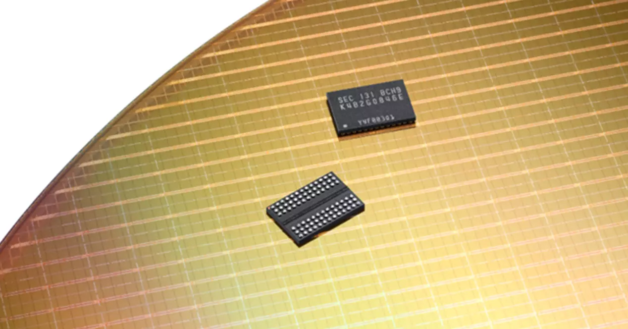 Samsung dezvoltă memorie 3D-TSV cu 12 straturi: cipuri HBM de 24 GB