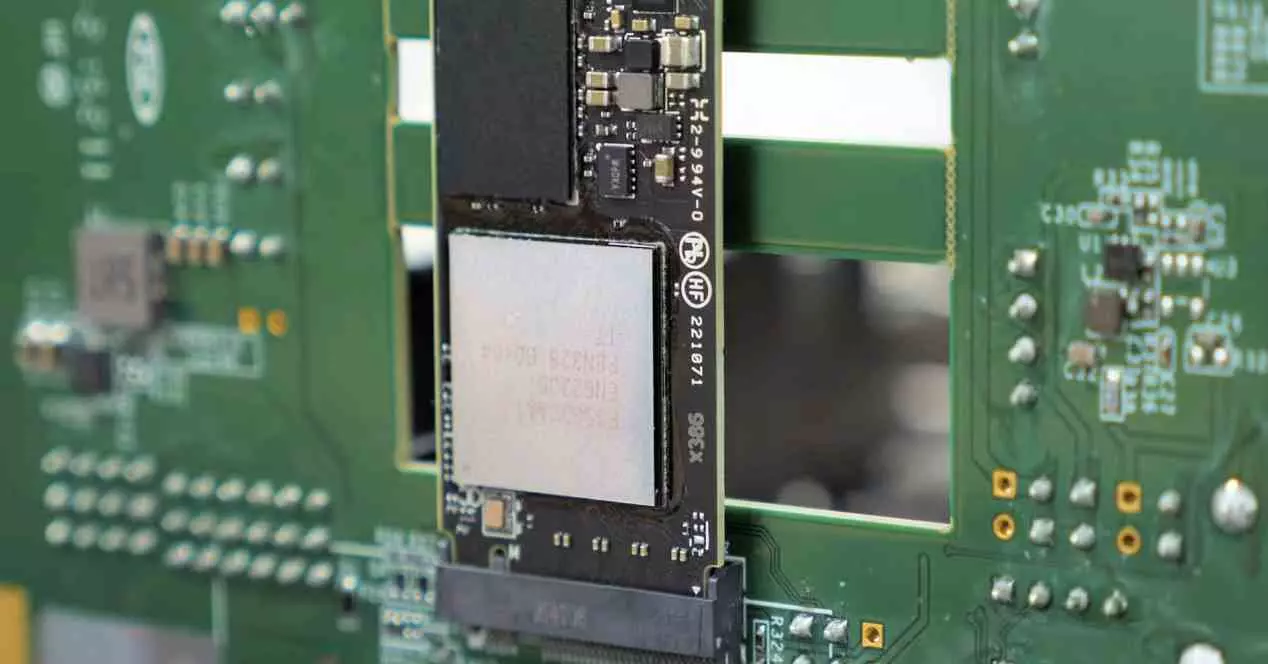 Phison zeigt die Leistungsfähigkeit seines PCI-Express-5.0-SSD-Controllers